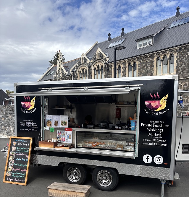 Pom's Thai Kitchen » The Arts Centre